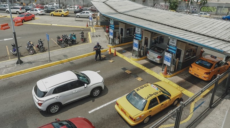Usuarios que realicen compras en el Terminal Terrestre no pagaran ...
