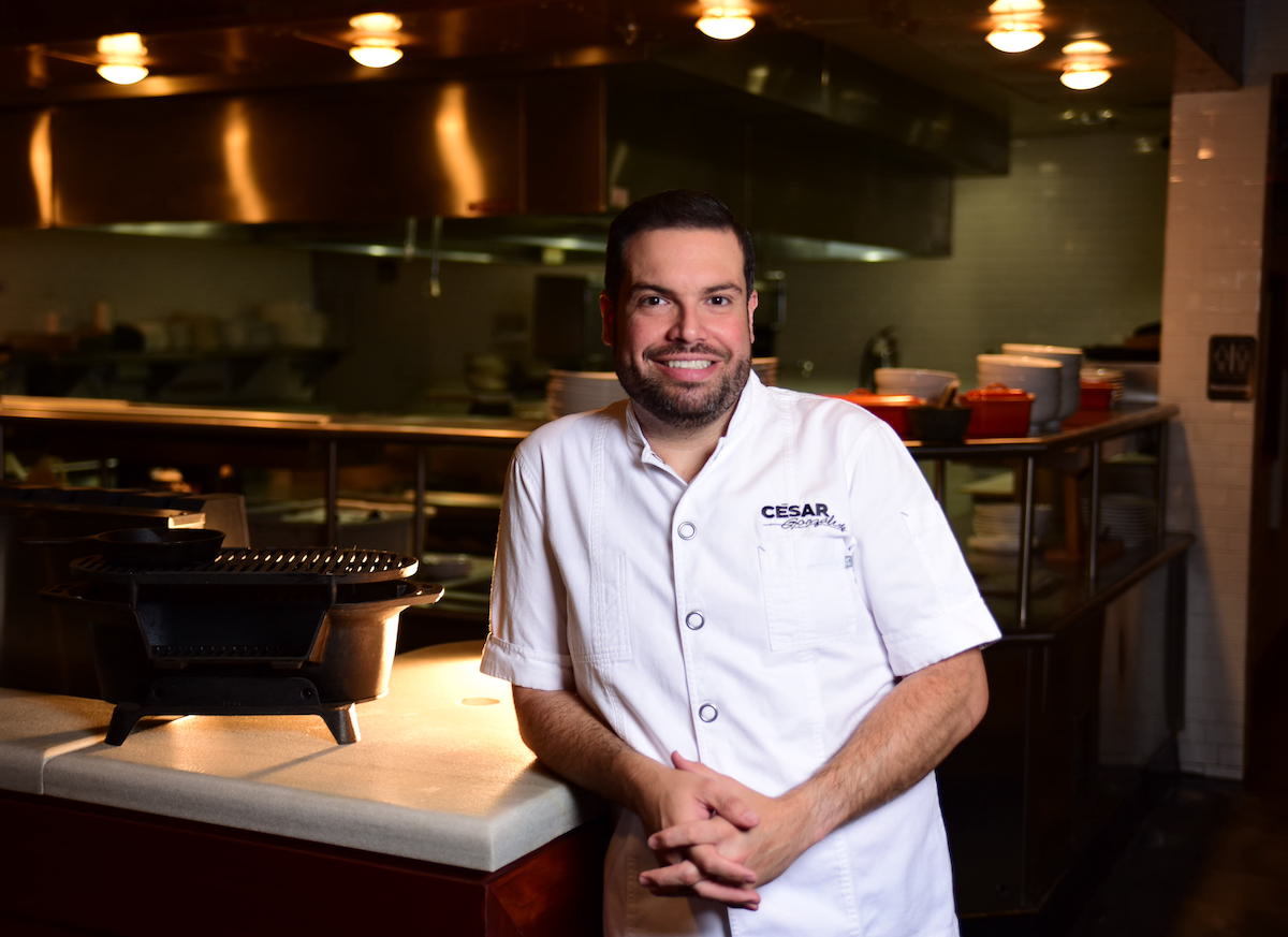 El chef César González es el latino más influyente en el top ten de ...