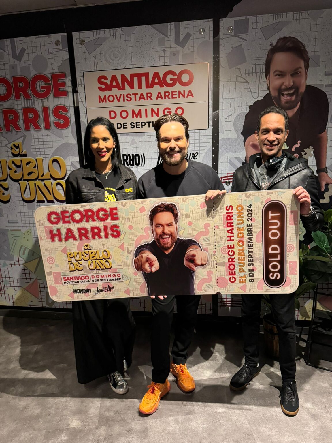 George Harris se convirtió en el primer comediante en llenar completo ...