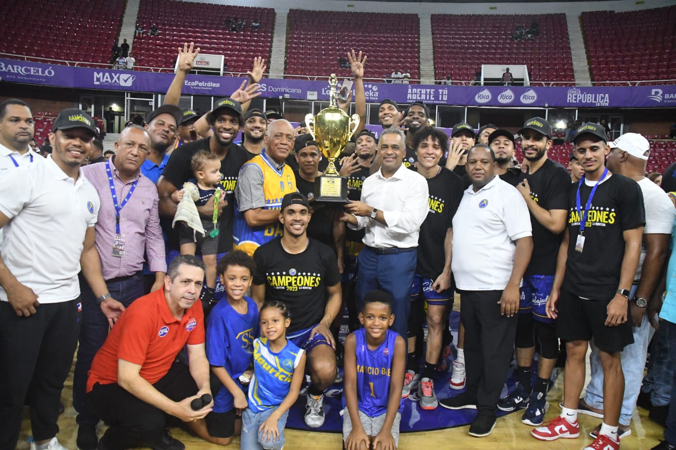 Mauricio Báez gana su histórico noveno título en el TBS Distrito | Noti ...