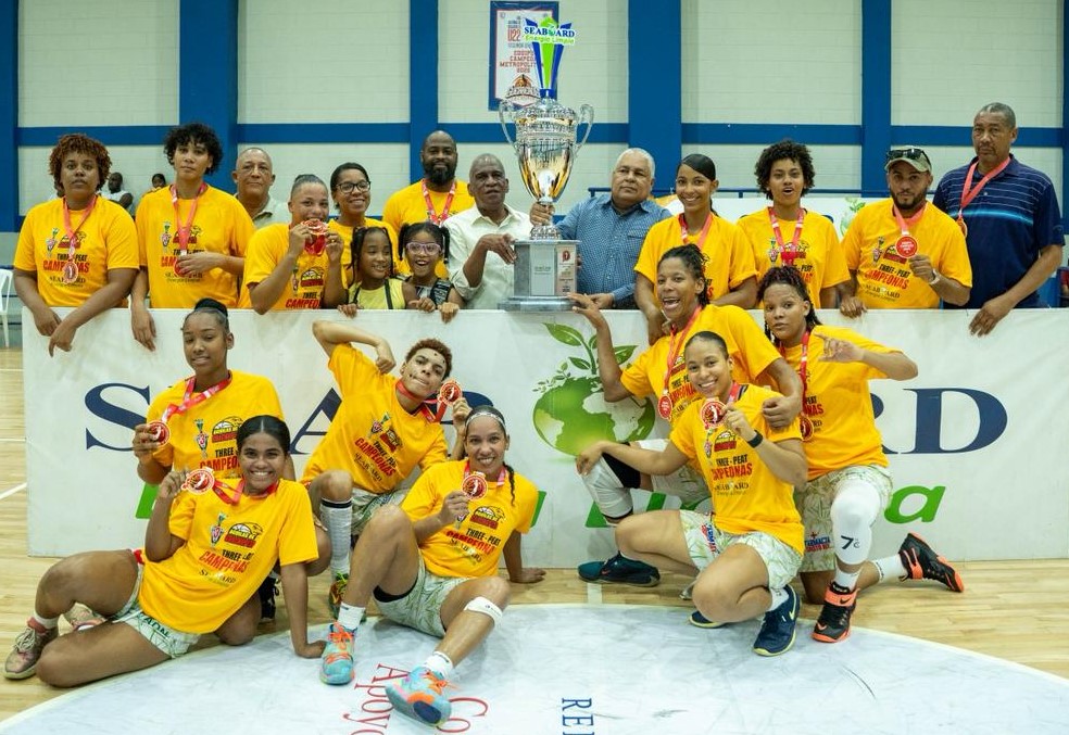 Guachupita conquista tercer título seguido en el Interclubes Femenino ...