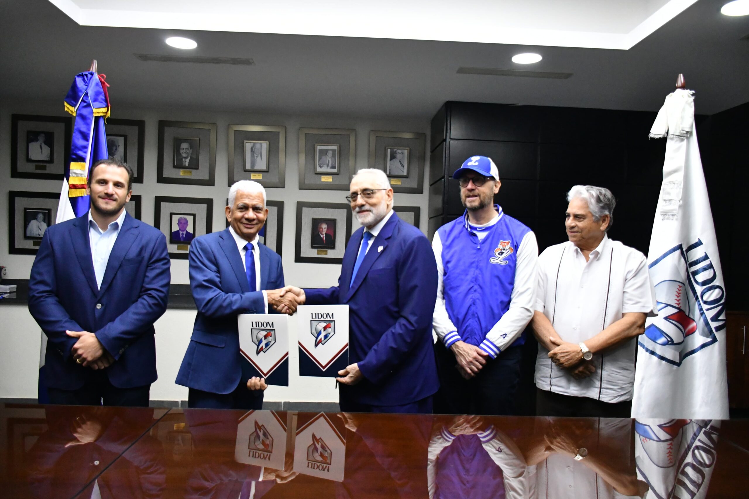 Senado y LIDOM se asocian para fomentar el desarrollo social a través ...