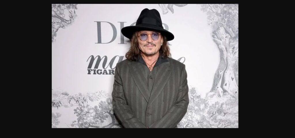 Tęnsión en mansión de Johnny Depp tras aparición de mistęriosa mujer ...