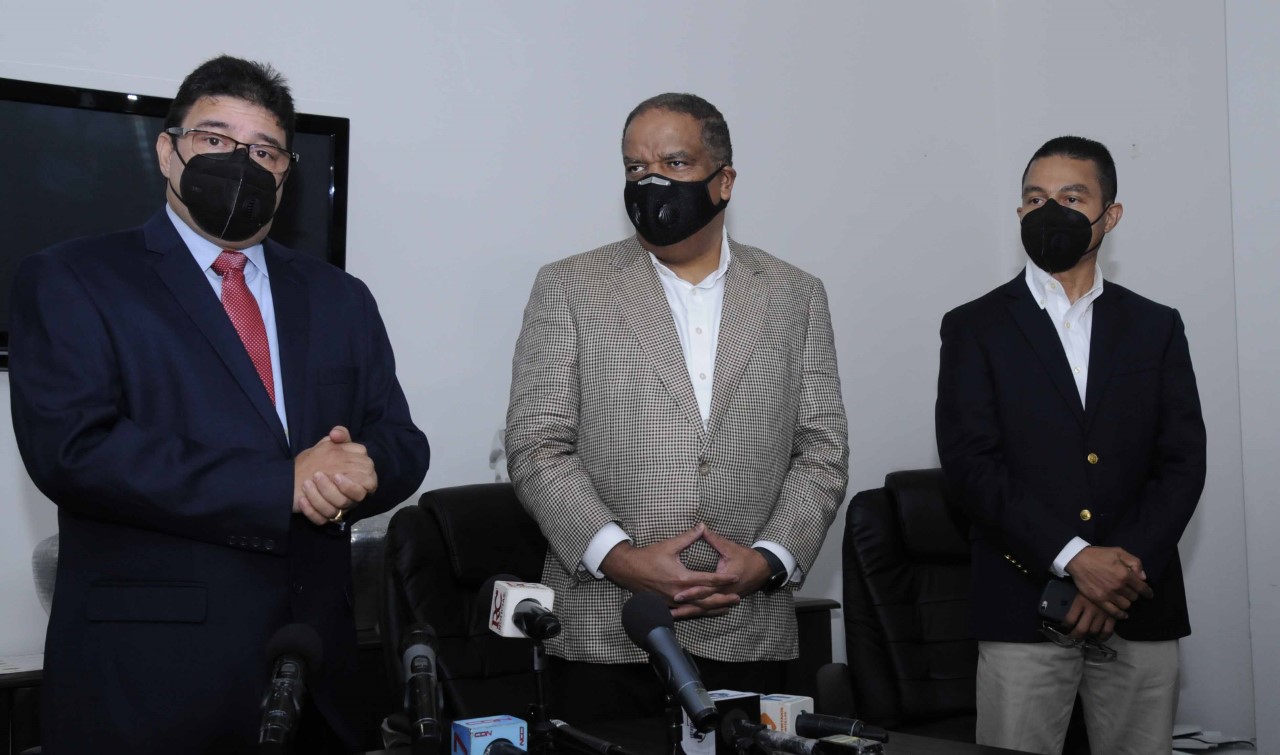 Díaz y Camacho coordinan transición en el Ministerio de Deportes - Rep ...